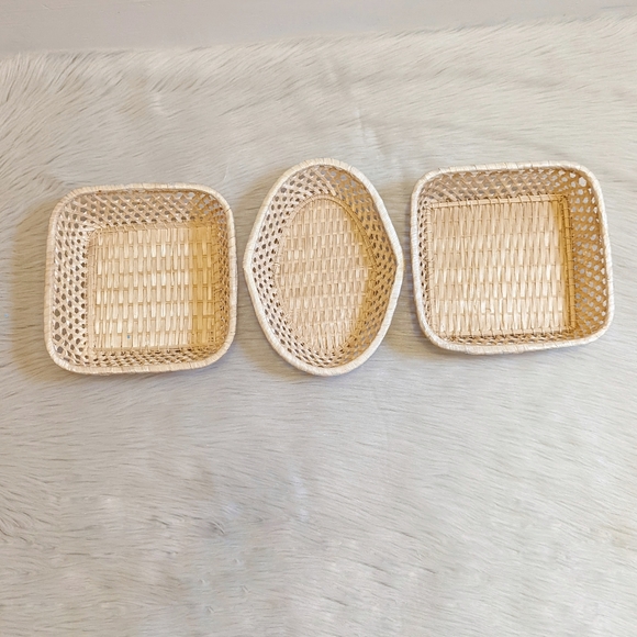 Vintage | Accents | Vintage Set Of 3 Light Tan Baskets Perfect For ...